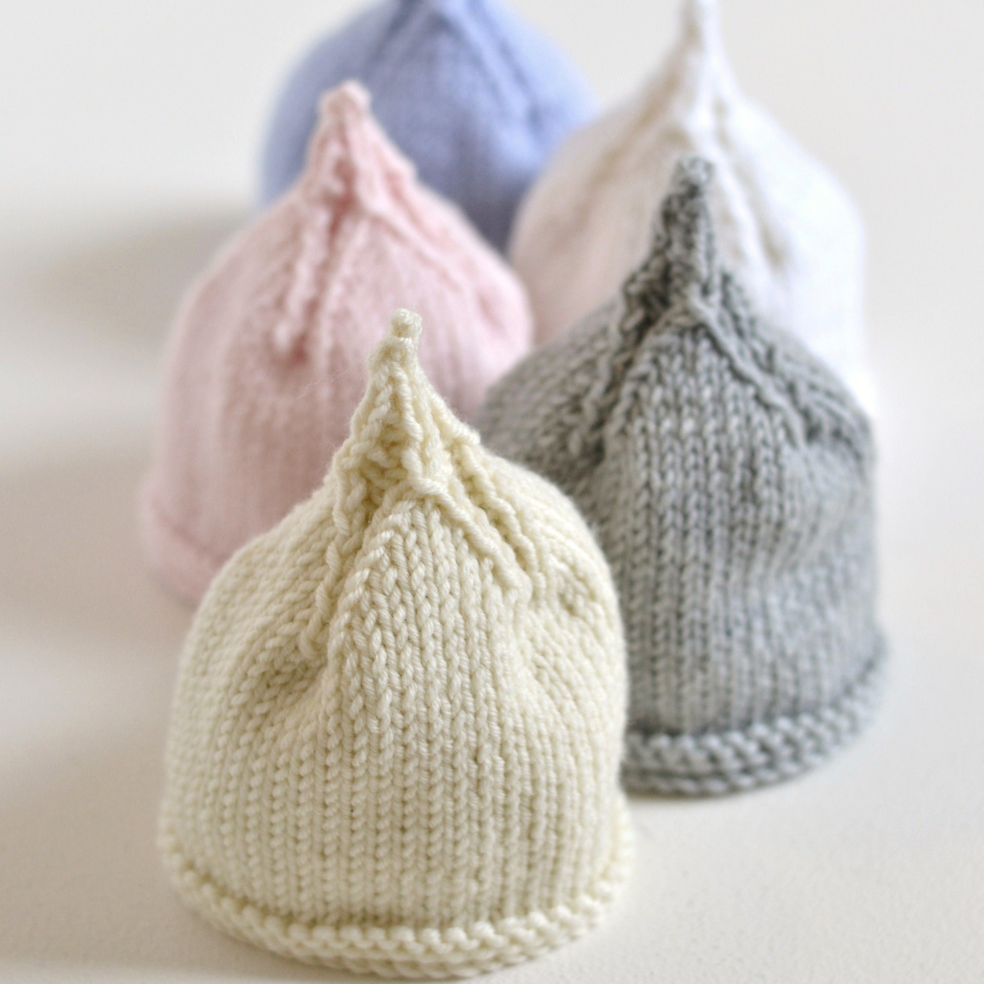 PREEMIE & NEWBORN CLASSIC PIXIE BEANIE – Linda Whaley Knitting Pattern ...